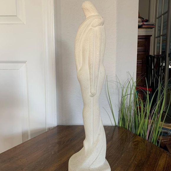 Royal Haeger | Art | Vintage Royal Haeger Lovers Embrace Textured ...